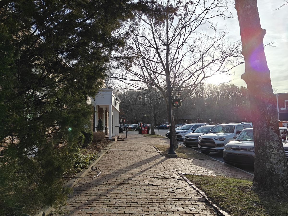 I compared the OnePlus 12 and 12R cameras. The results were surprising ...