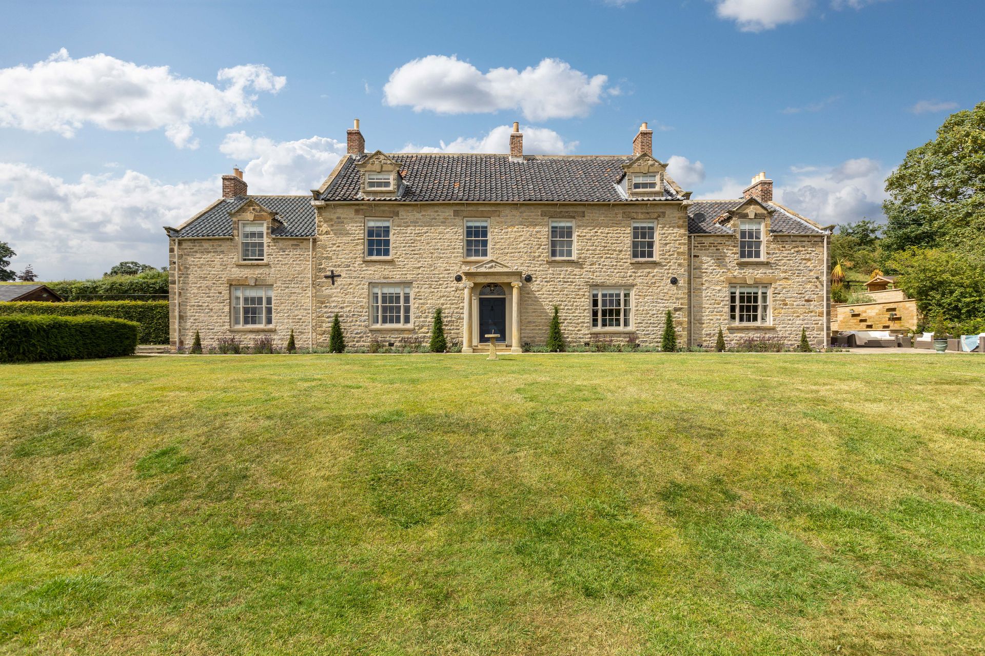 A true ‘all-rounder’ home, with Grade II-listed farmhouse and annexe ...