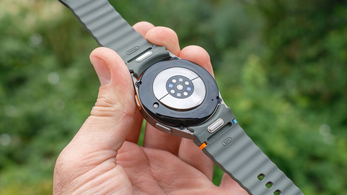 Samsung Galaxy Watch 7 review: impressive AI health tracking | Tom's Guide