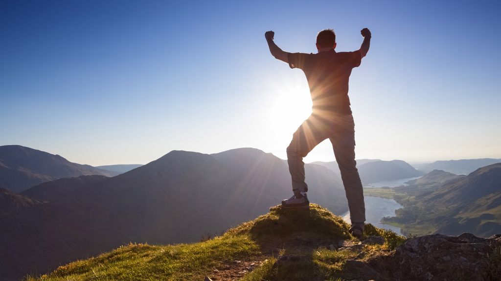 Peak-bagging: your guide to multi-summit challenges | Advnture