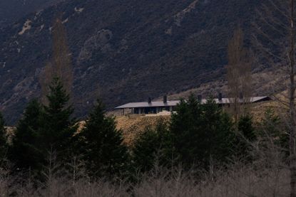 Flock Hill is New Zealand homestead by Warren and Mahoney | Wallpaper*