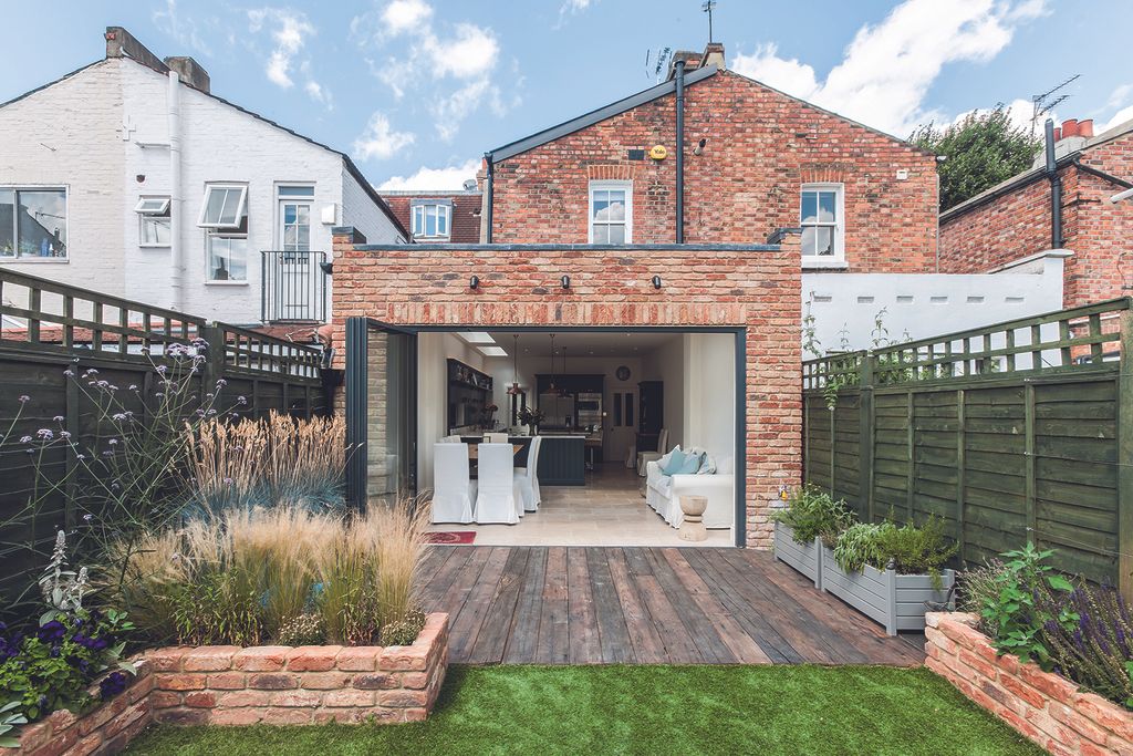 Flat Roof Extensions: Everything you Need to Know | Homebuilding