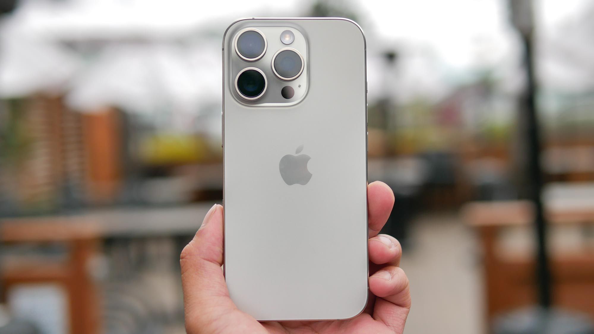 How to adjust your iPhone flashlight's beam width | Tom's Guide