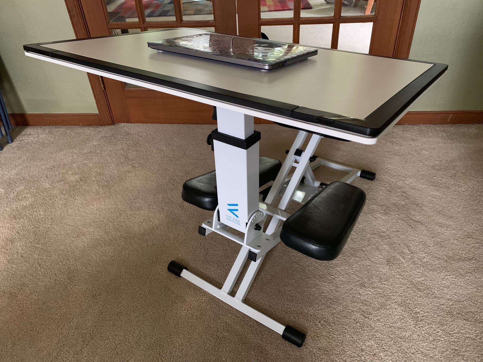 The Edge Desk review: kneel for better posture | iMore