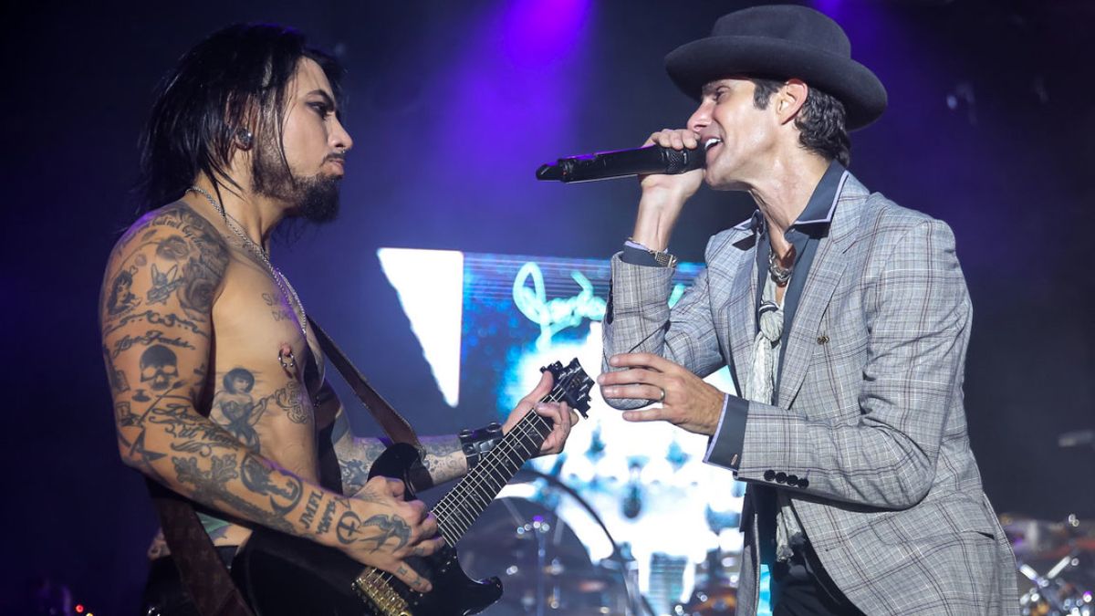 Navarro expected little from Jane's Addiction debut | Louder