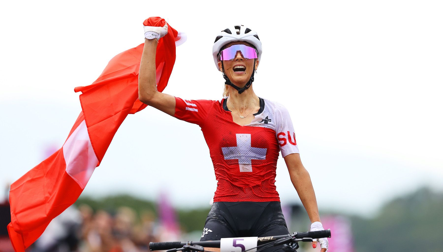 Jolanda Neff crushes the field to win gold in Tokyo 2020 Olympic ...