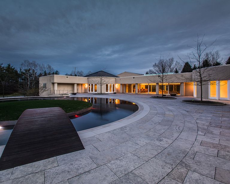 See inside Michael Jordan's impressive seven-acre estate in Chicago ...