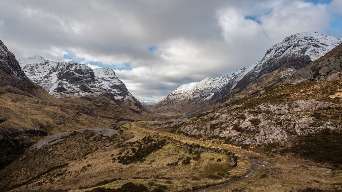 Peak-bagging: your guide to multi-summit challenges | Advnture