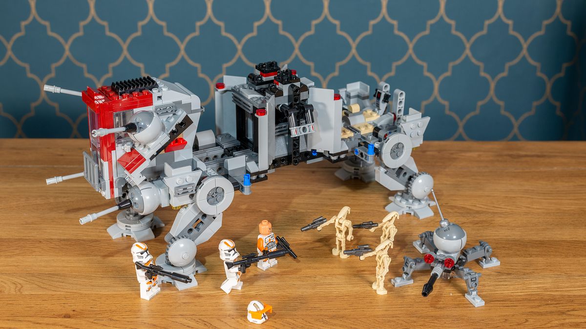 Lego Star Wars AT-TE Walker review | Space
