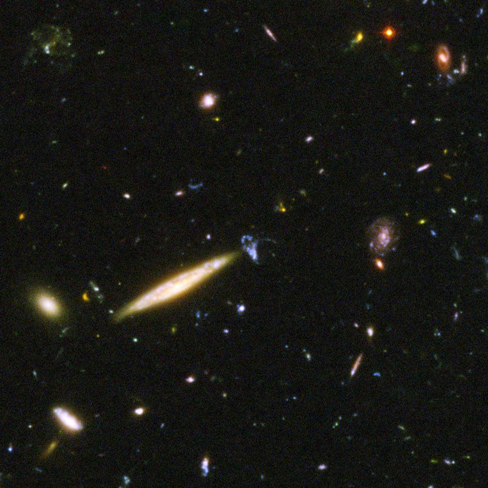 26 Cosmic Photos from the Hubble Space Telescope's Ultra Deep Field ...