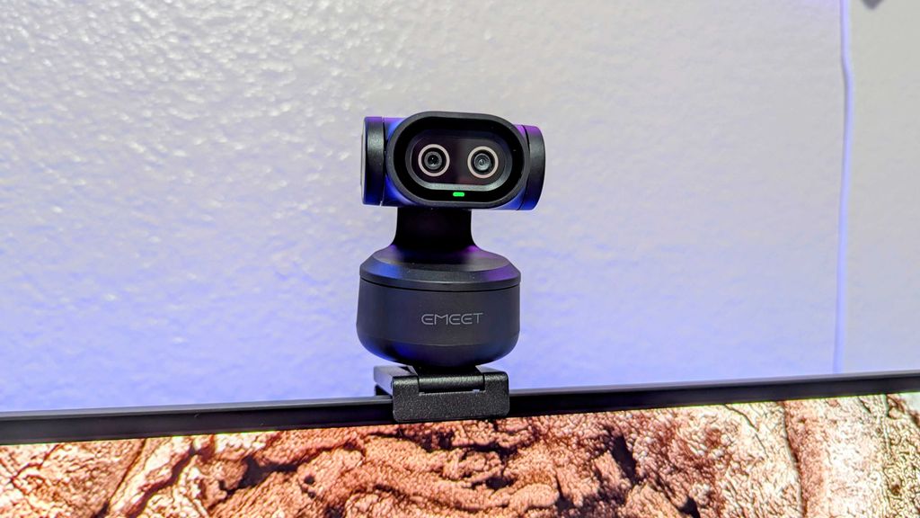 EMEET PIXY webcam review: Twice the cameras, half the price, and one ...