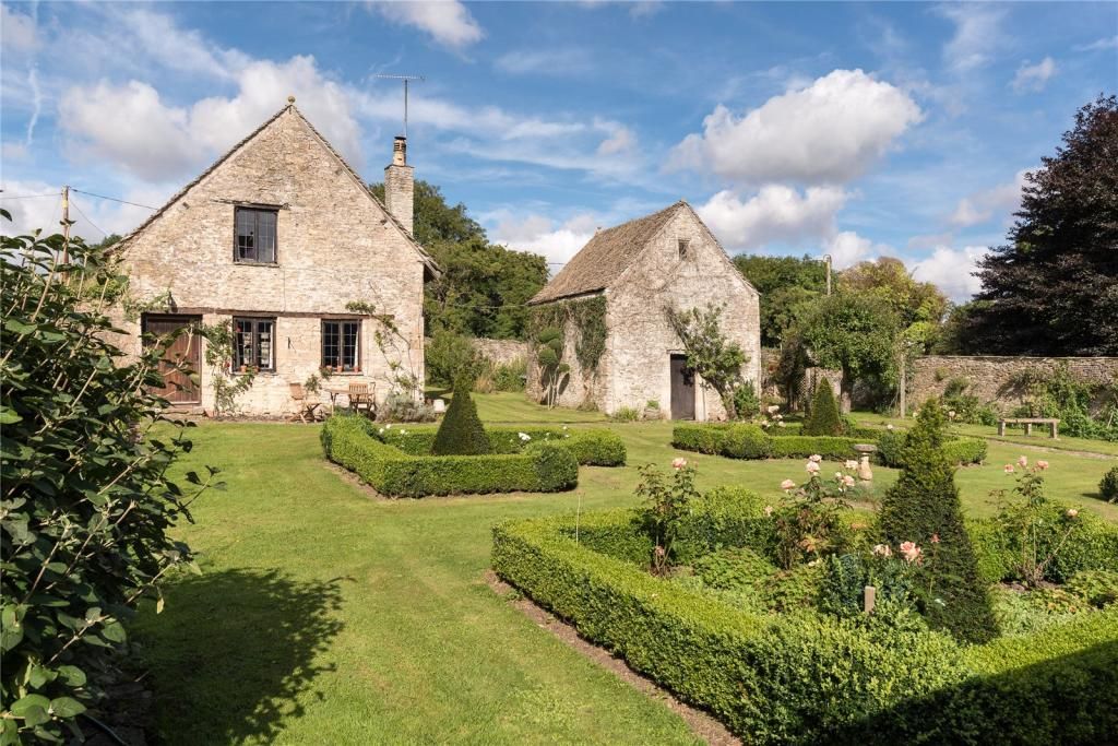 You can now buy the Bennet's home from Pride & Prejudice ⁠— and here's ...