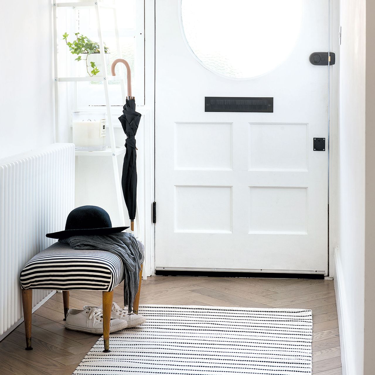 Hallway runner ideas - 10 ways to make a great entrance | Ideal Home