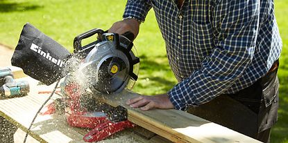 How to make a home bar: a doable DIY for an outdoor bar that you will ...