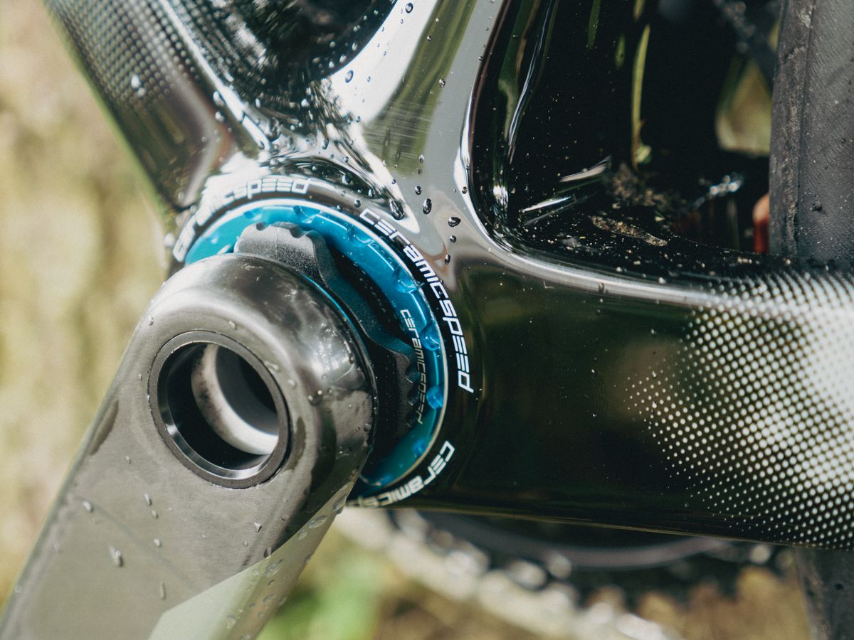 Factor O2 VAM review: A racy featherweight you'll buy with your heart ...