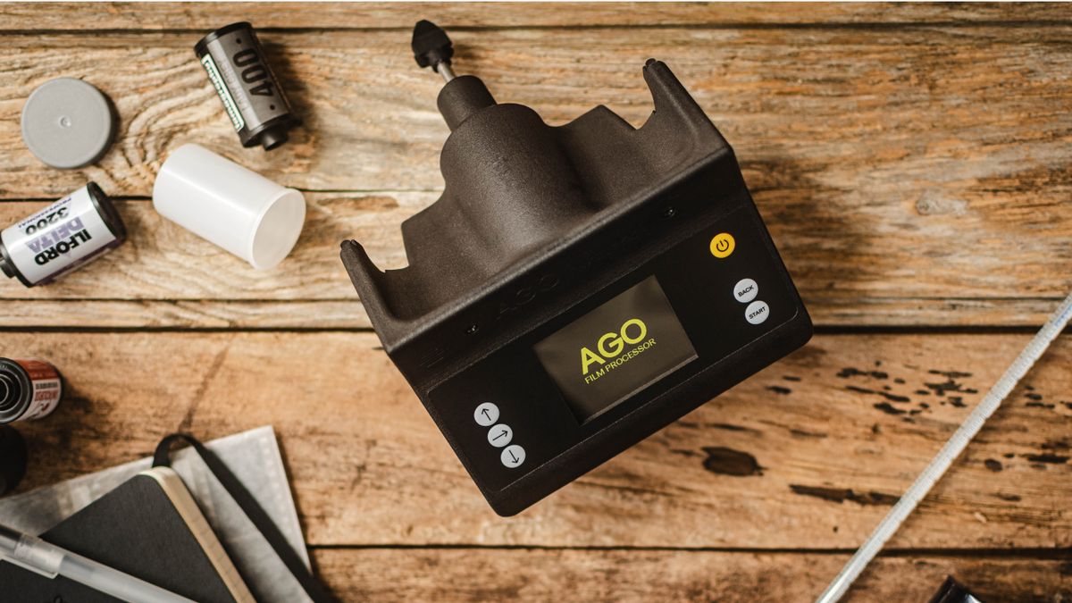 Make film development at home easy with the AGO semi-automatic film ...