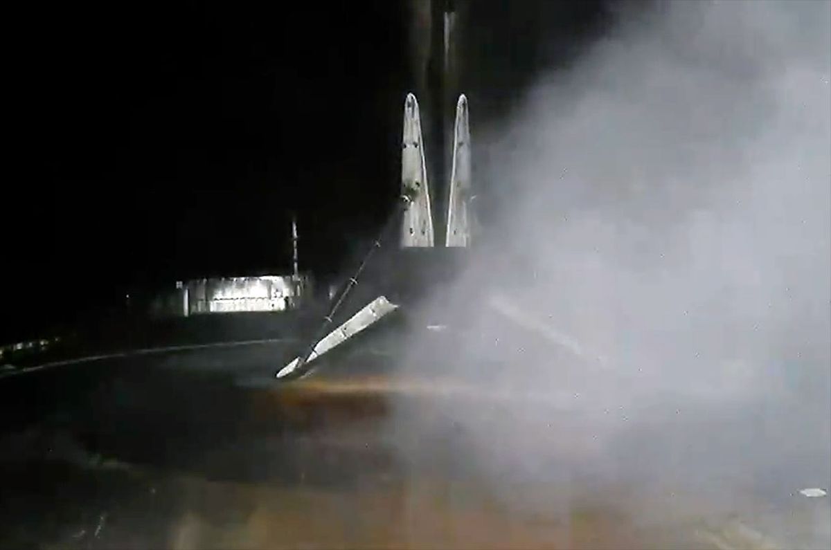 SpaceX Falcon 9 rocket launches 23 Starlink satellites into orbit in ...