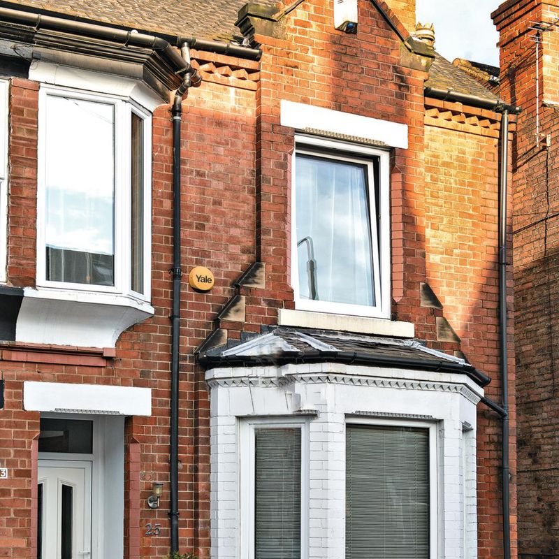 Articles by Anna Cottrell | Ideal Home