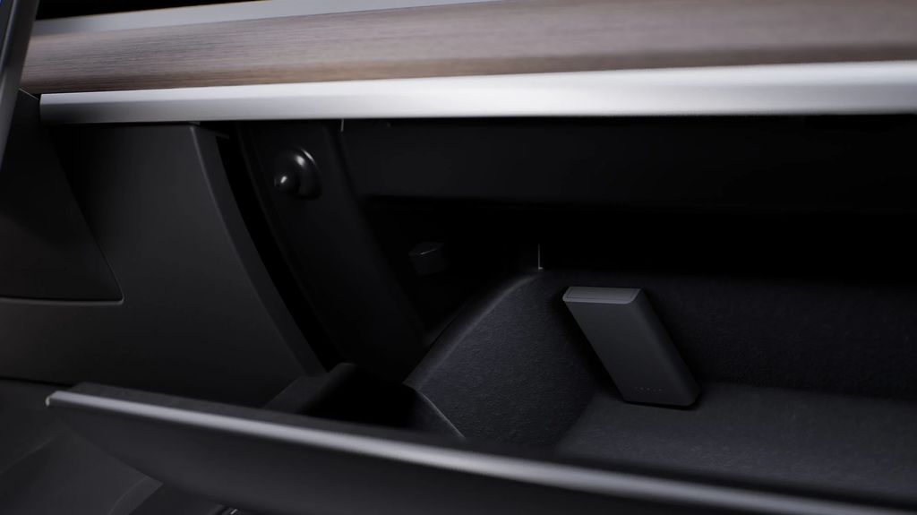 Tesla's $350 1TB SSD Can Withstand Vehicle Vibrations Like All SSDs ...