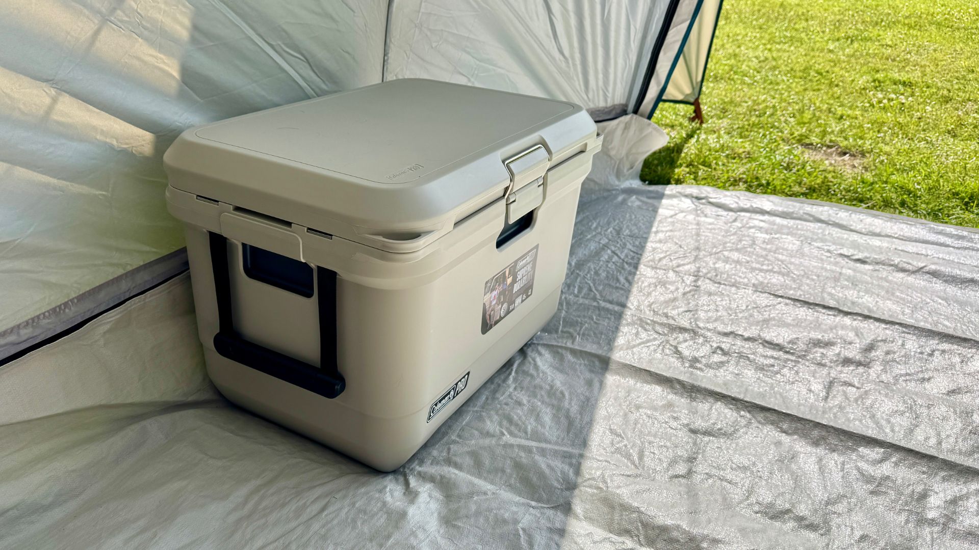 Coleman Pro 45 QT Cooler Box review: serious cooling power for camping ...