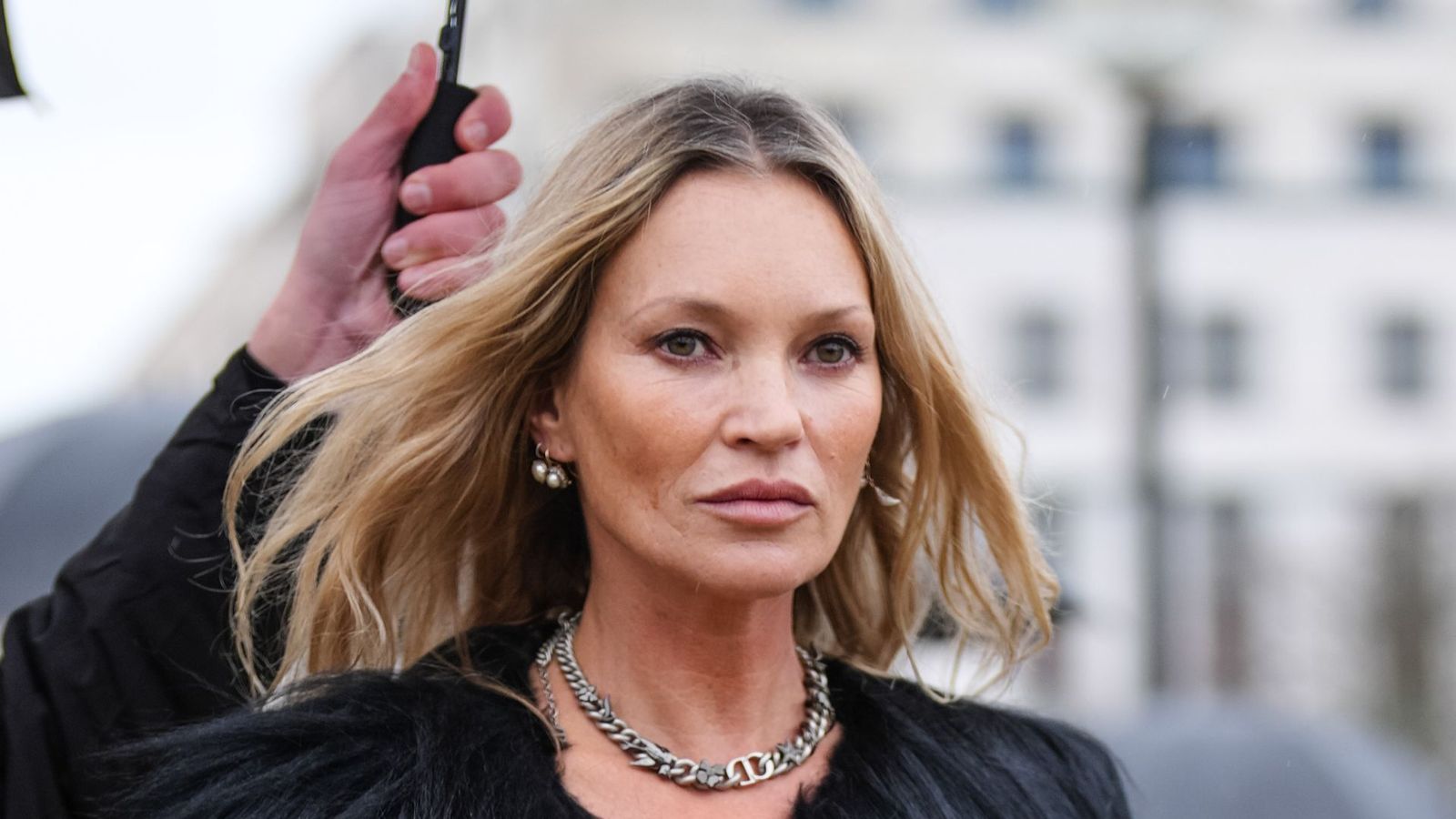 Kate Moss has been wearing this exact black fur coat for decades ...