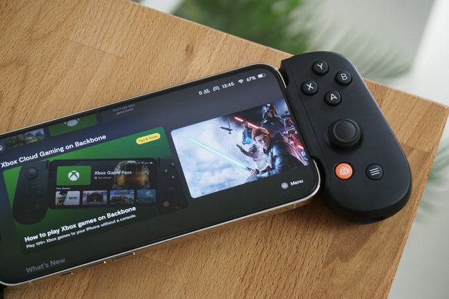 Backbone One review: The best iPhone controller for Xbox Cloud Gaming ...