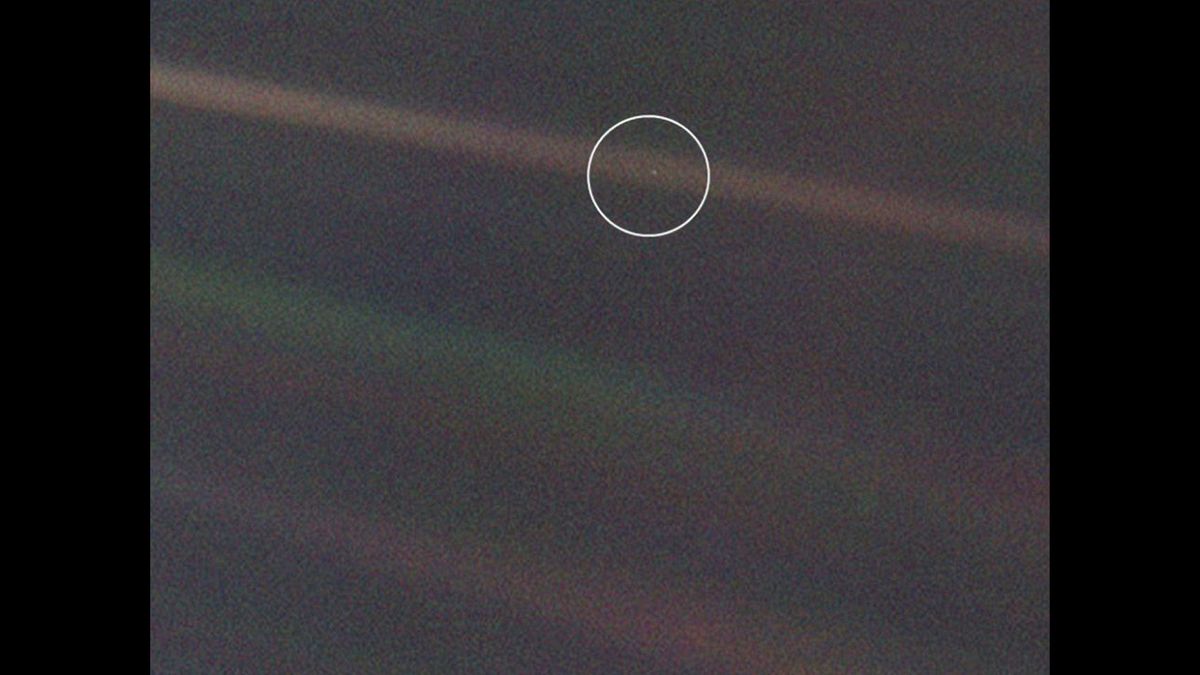 Voyager: 15 incredible images of our solar system (gallery) | Space