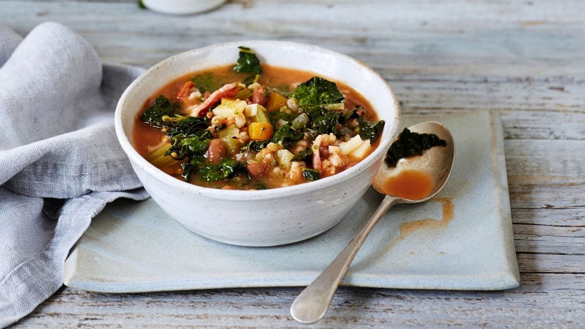 Winter Vegetable Soup With Spelt: Filling and Flavorsome | Homes and ...