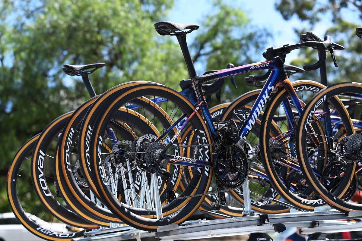 Why are Specialized sponsored WorldTour teams still using inner tubes ...