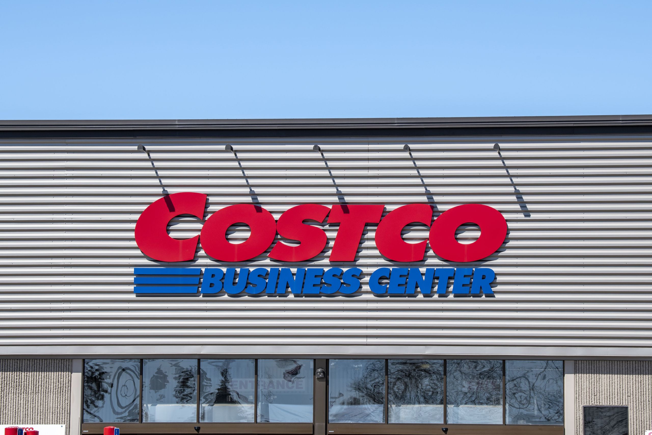 I Live Next to a Costco Business Center. Here Are 5 Things You Won't Find at a Costco Wholesale ...