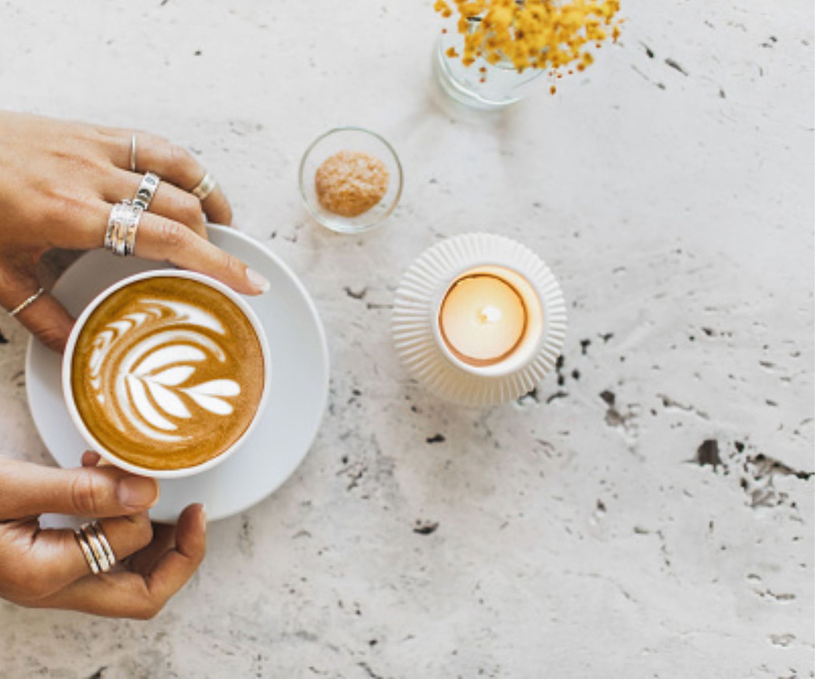 Fragrance layering: how scent-scaping can transform your home | Homes ...