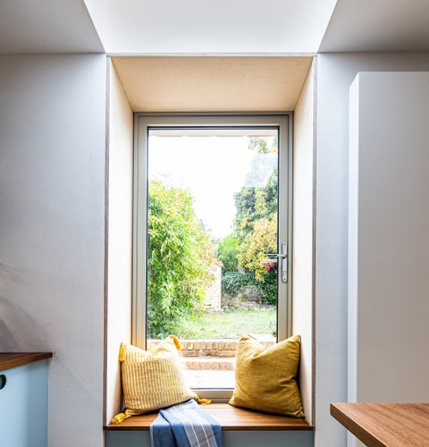 14 Kitchen Window Ideas for the Picture Perfect Space | Homebuilding