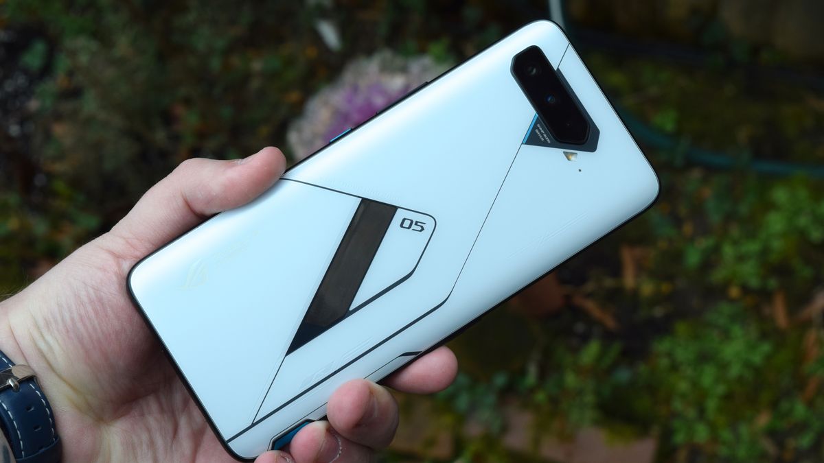 Asus ROG Phone 5 Ultimate review: Ridiculously powerful | Tom's Guide