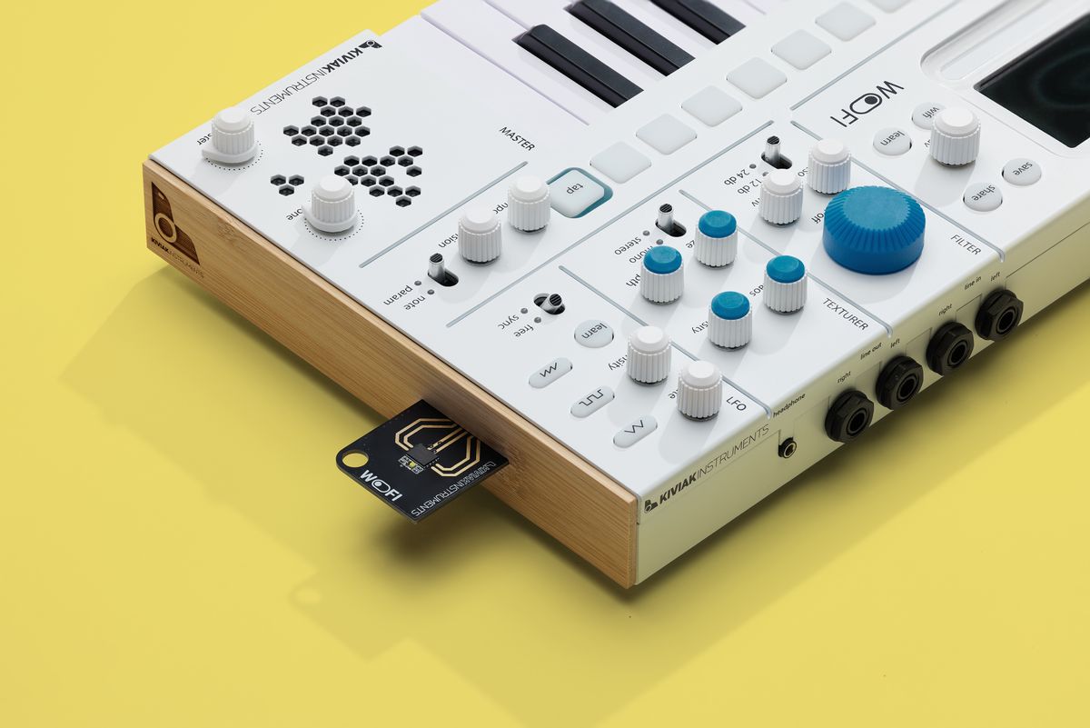 Kiviak Instruments WoFi, a "modern take" on classic keyboard samplers ...