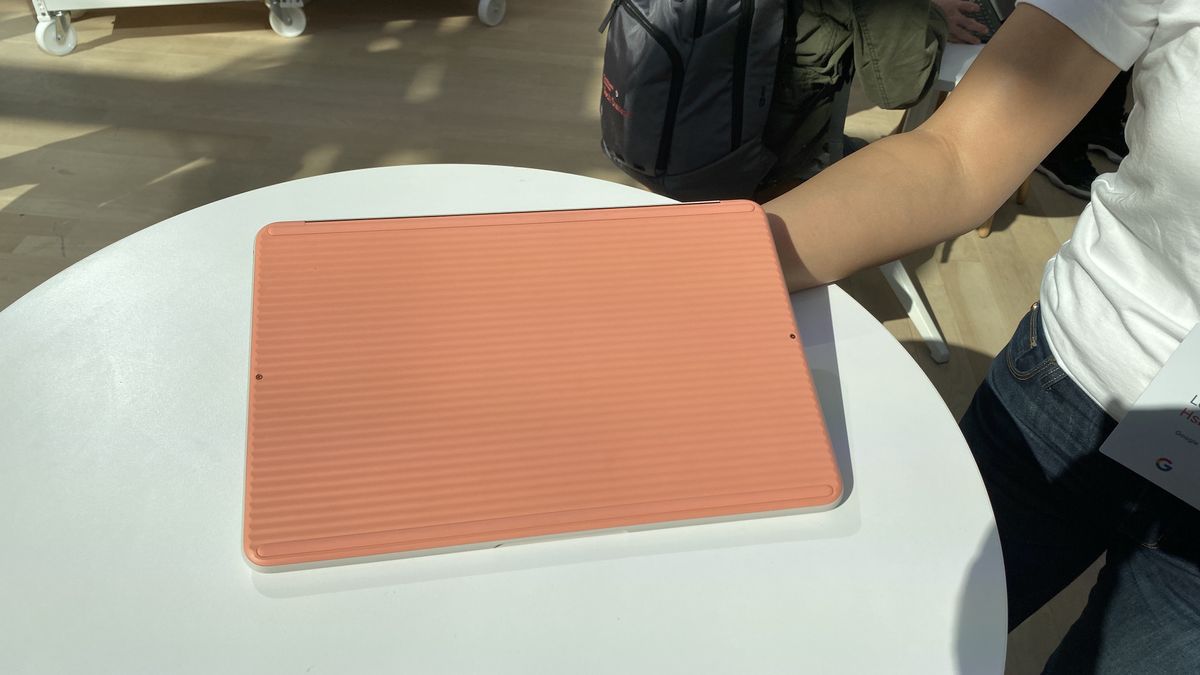 Pixelbook Go vs MacBook Air: Which One Should You Buy? | Tom's Guide