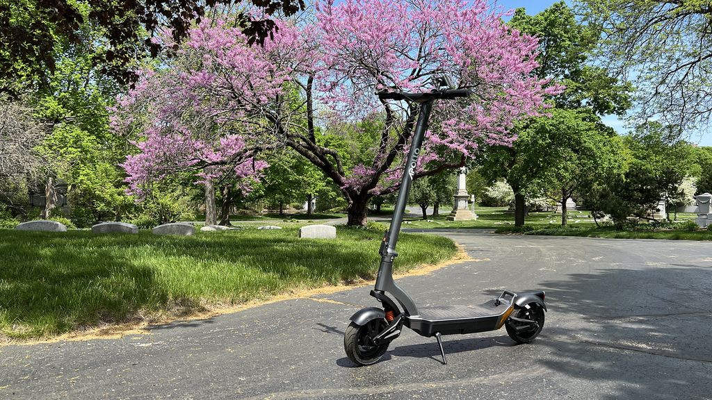 Apollo City 2022 electric scooter review: goes like a rocket | T3