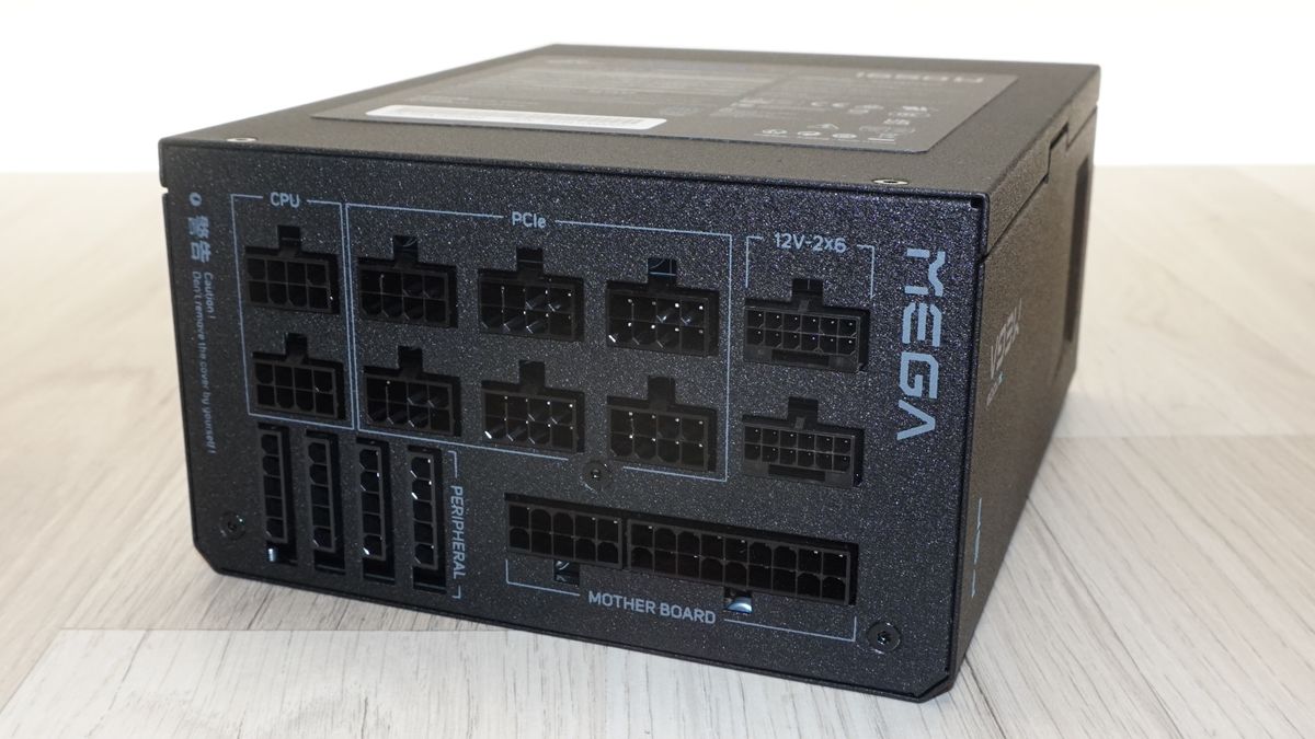 FSP MEGA TI 1650W Titanium power supply review | Tom's Hardware
