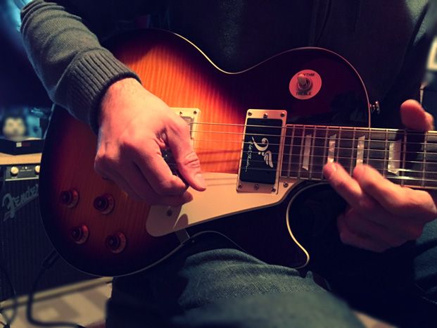 Using Sweep Picking and Tapping to Outline a Chord Progression | Guitar ...