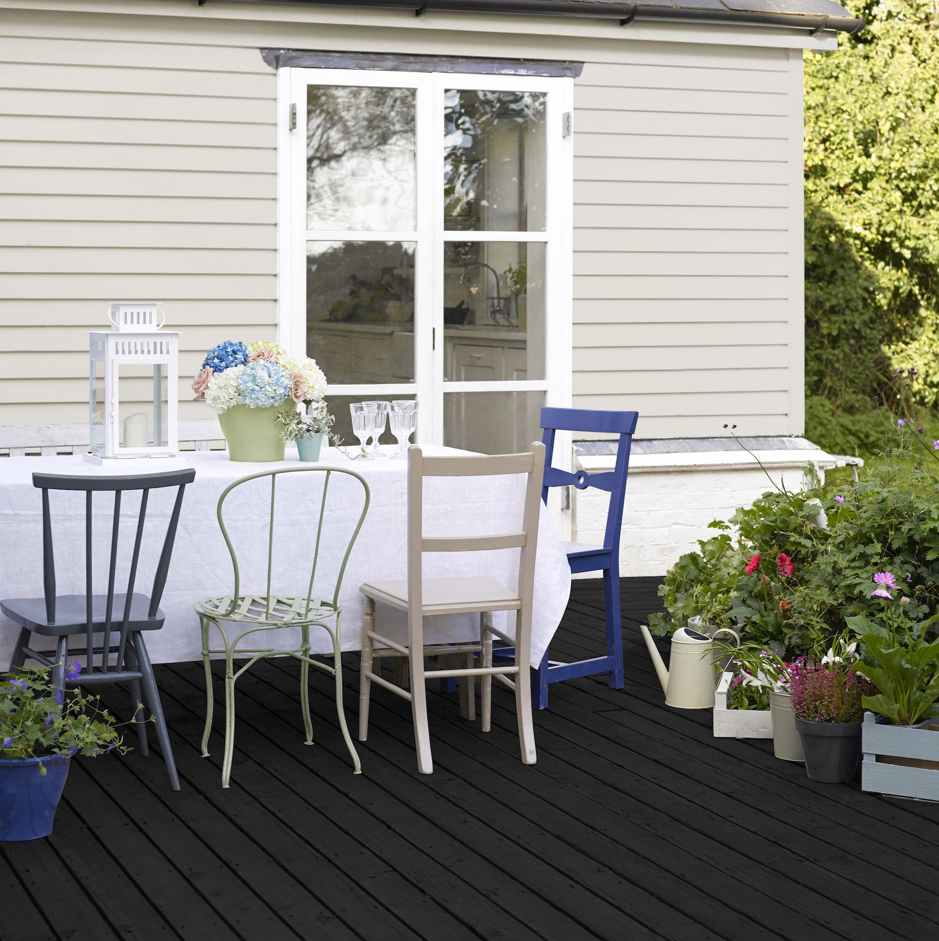 Decking colour ideas - from pale patinas to dark and daring shades ...