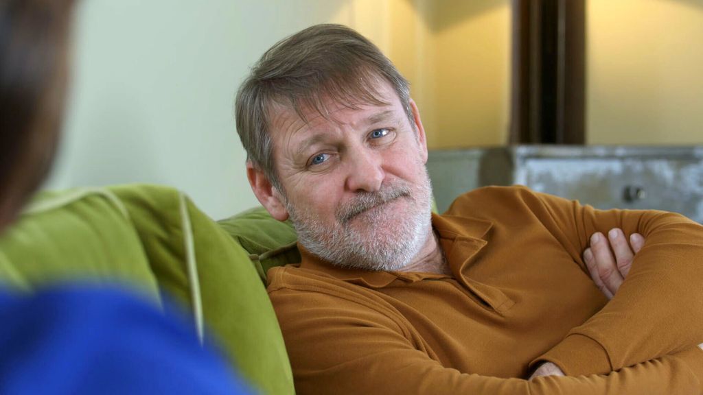 Doctors spoilers: Rob Hollins moves in with Emma! | What to Watch