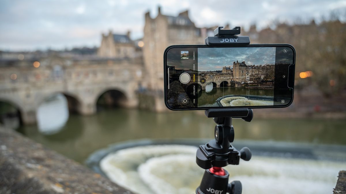 8 iPhone camera accessories that will enhance your photos and videos ...