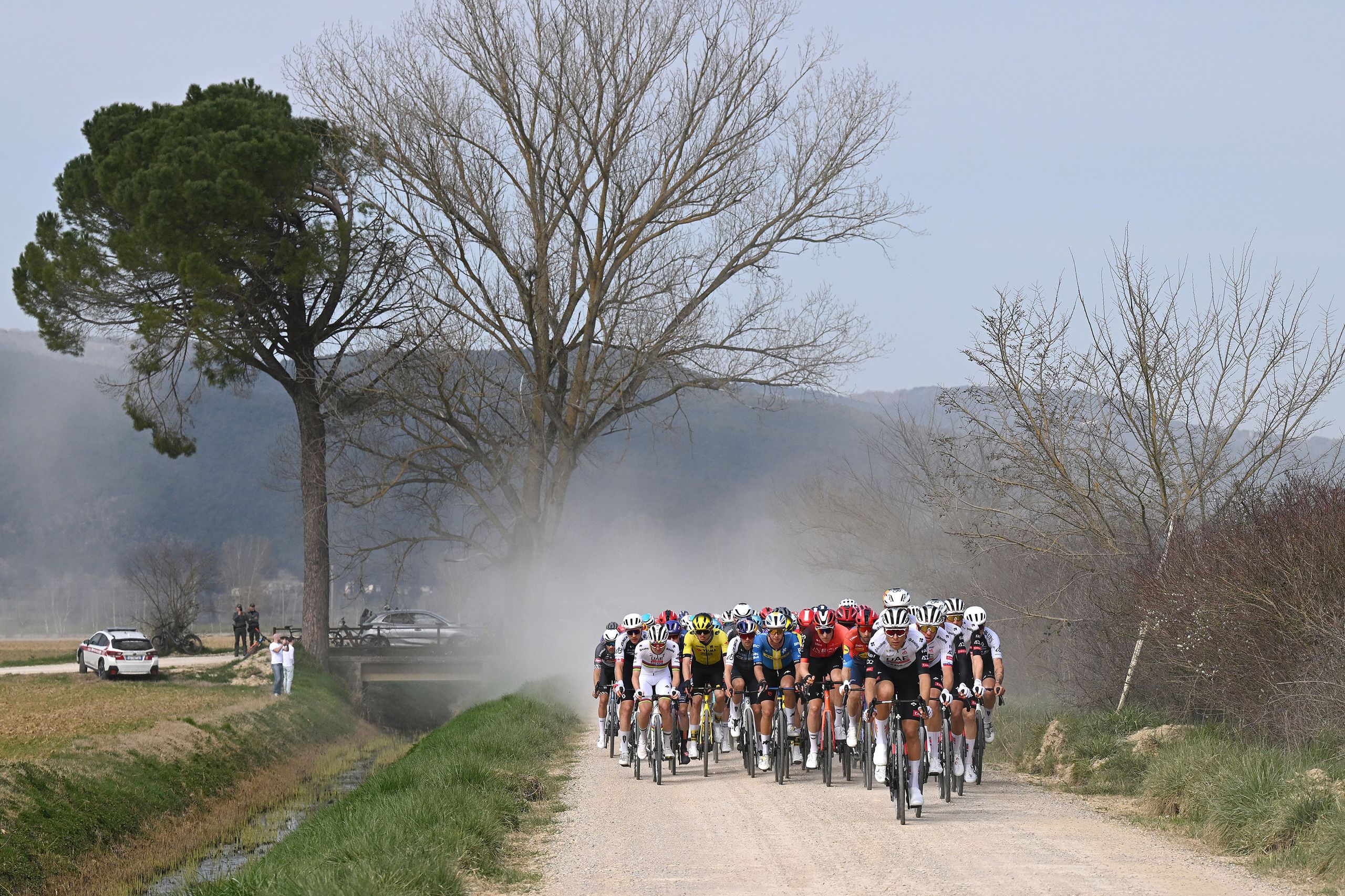 Dust, drama, and domination in Strade Bianche 2025 - Gallery | Cyclingnews