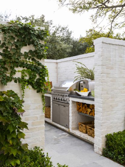5 Ways to Create a Mediterranean Outdoor Kitchen | Livingetc