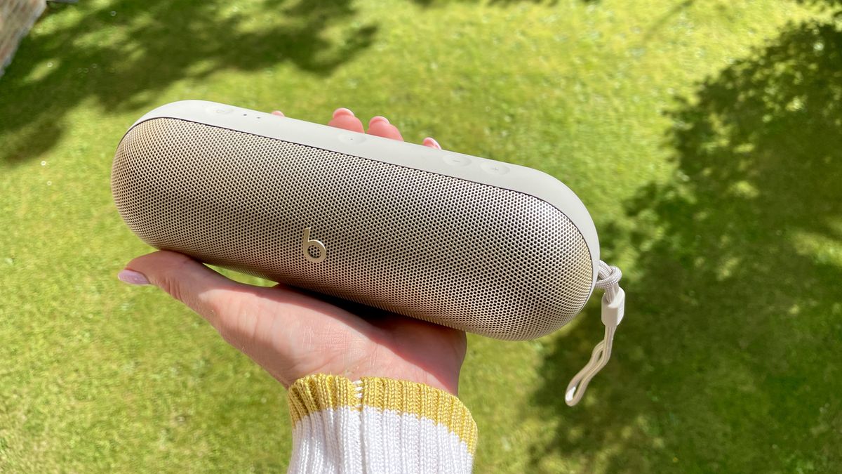 Beats Pill review: a Bluetooth speaker with style, great sound and… too ...