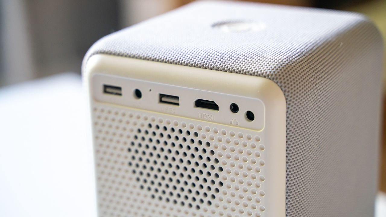 HP CC200 Citizen Cinema projector review: the affordable and stripped ...