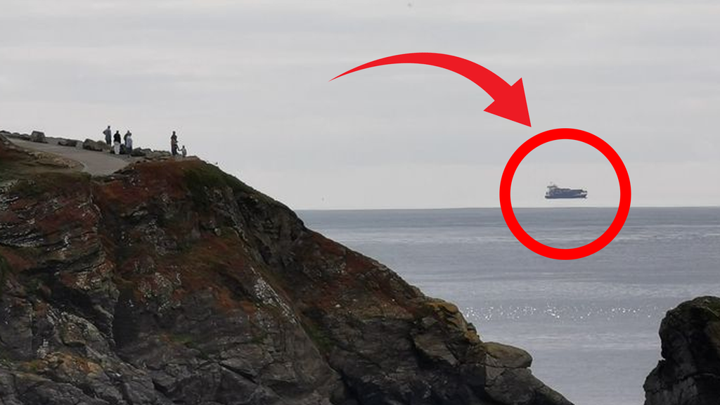 Another day, another flying boat illusion | Creative Bloq