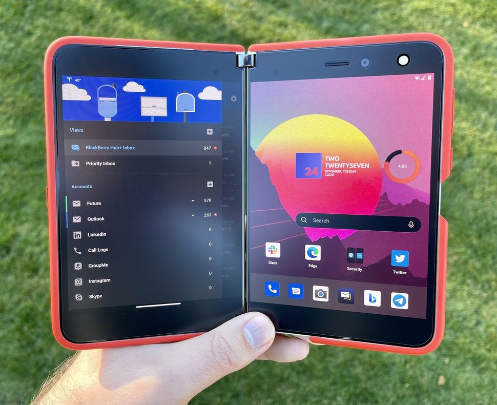 Surface Duo review: A dual-screen phone of tomorrow ... that's not ...