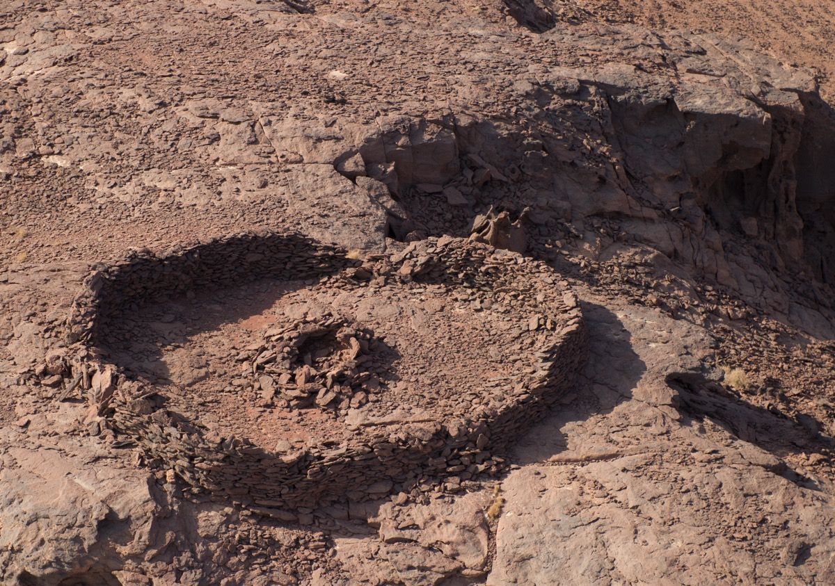 Spectacular Images Reveal Mysterious Stone Structures in Saudi Arabia ...