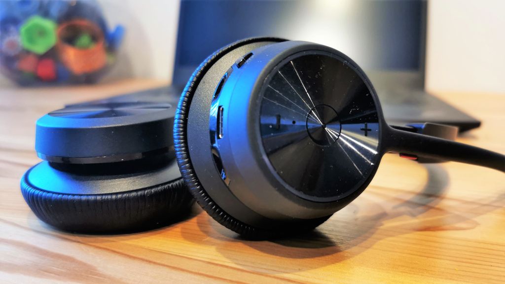Poly Voyager 4300 UC Series Headphones review | TechRadar