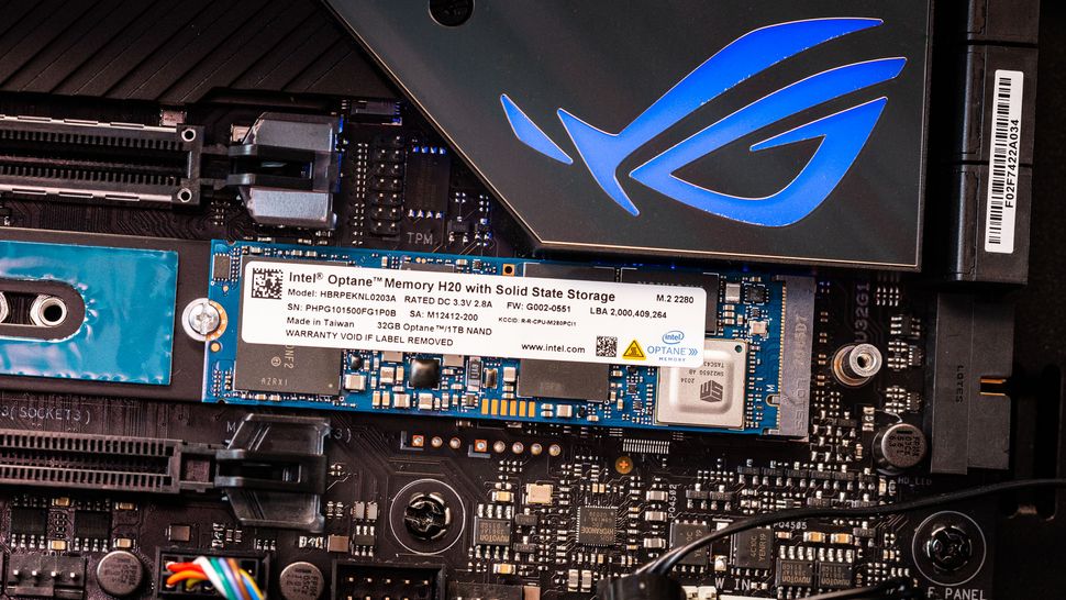 Intel Optane Memory H20 M.2 NVMe SSD Review: Running Optane and Flash ...